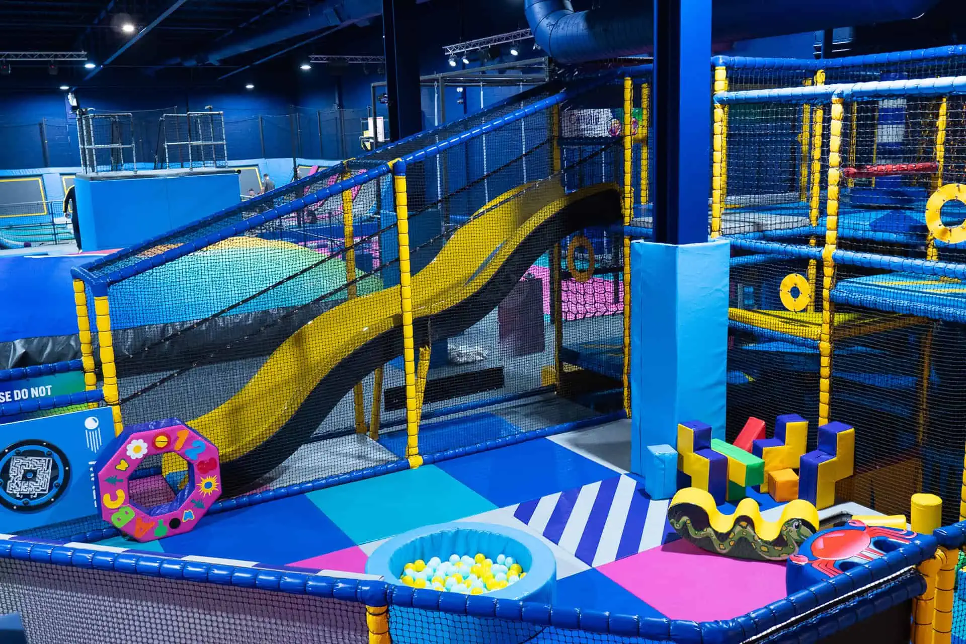 Indoor Trampoline Park in Croydon | Oxygen Activeplay