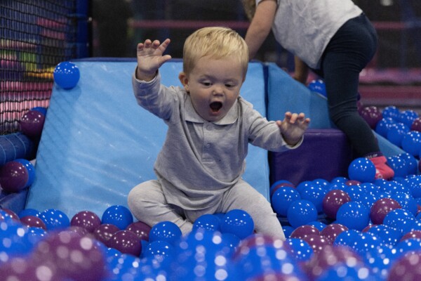 Freejumping at Oxygen Media City (Manchester) | Oxygen Activeplay